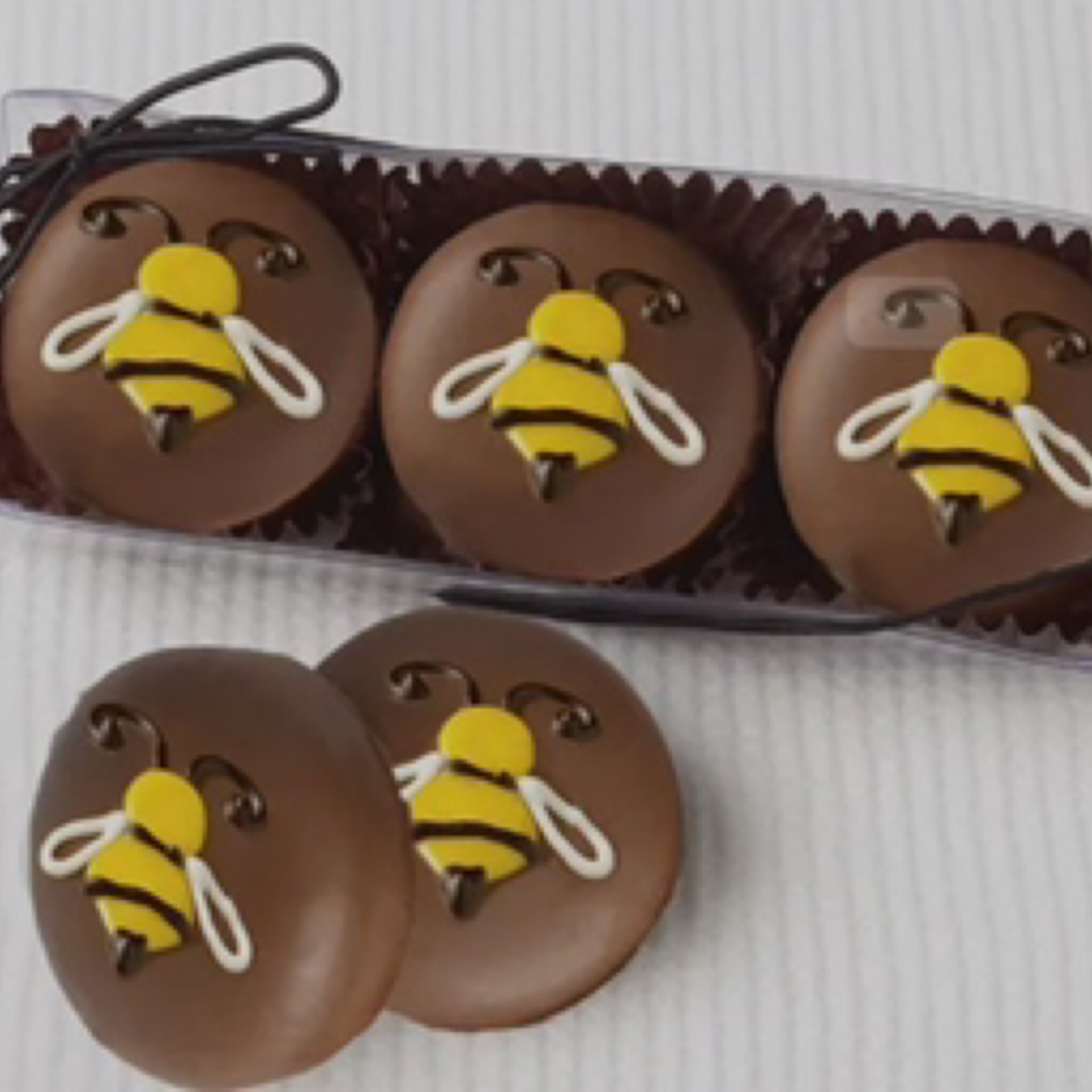 3pc Chocolate Covered Bee Oreos | Butterfly Blooms